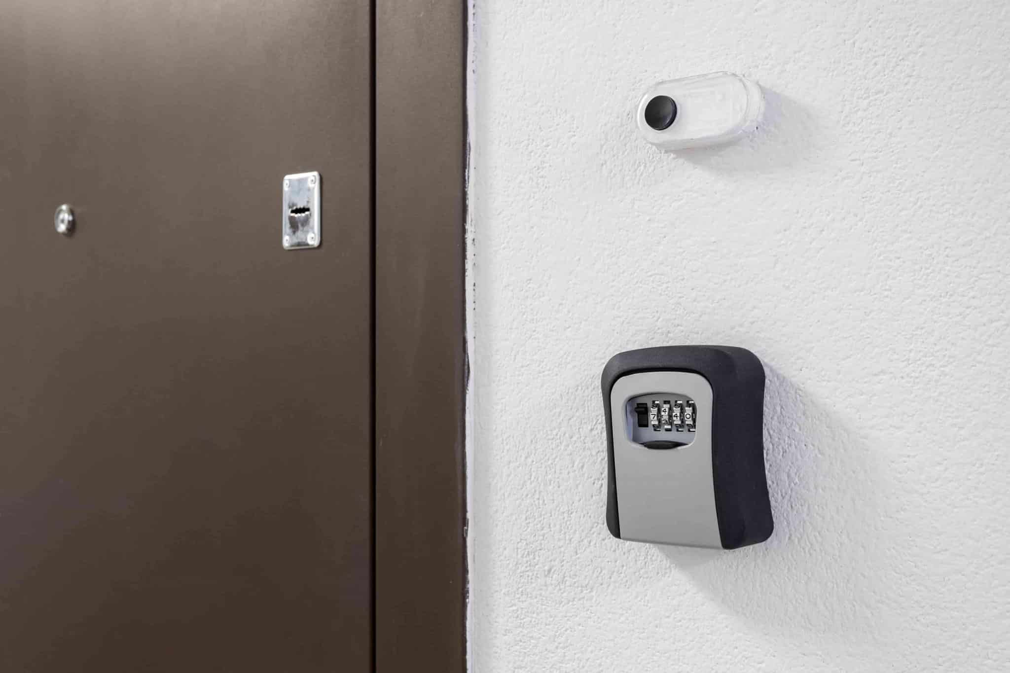 Providing Self-Check-In Using an Airbnb Lockbox | Guesty